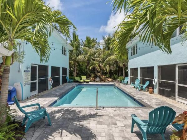 Book Me Baby! Wildflower Inn Siesta Key #7 Split Leaf - Siesta Key, FL
