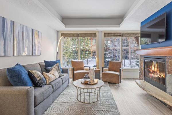 Spacious 2br Oasis With Pool And Gym Close To Banff - Canmore