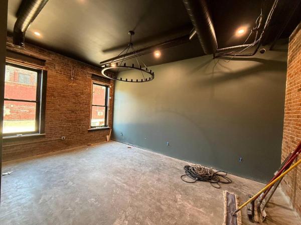 The Dim Light - Industrial Warehouse Condo - Paducah, KY