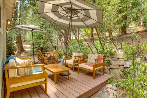 Hike, Ski, Relax Mtn Getaway In Lake Arrowhead - Lake Arrowhead, CA