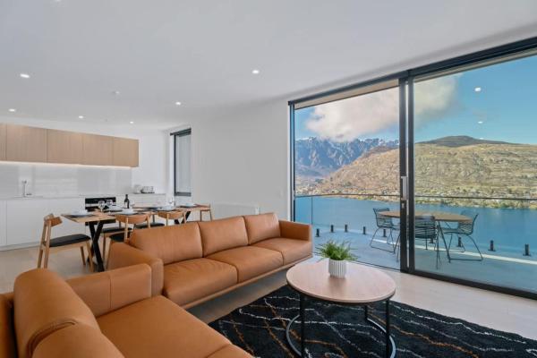 Jaw Dropping Views From The Tiers - Arrowtown