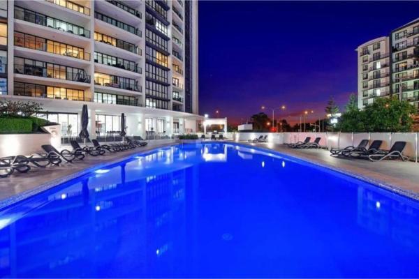 High Floor Ocean View Apartment - Sierra Broadbeach - Hosted By Coastal Letting Co. - Broadbeach
