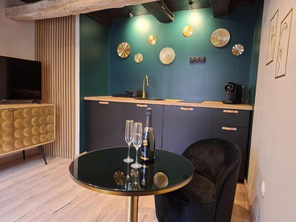 Love Room ÉMeraude & Pièce Secrète - Haguenau