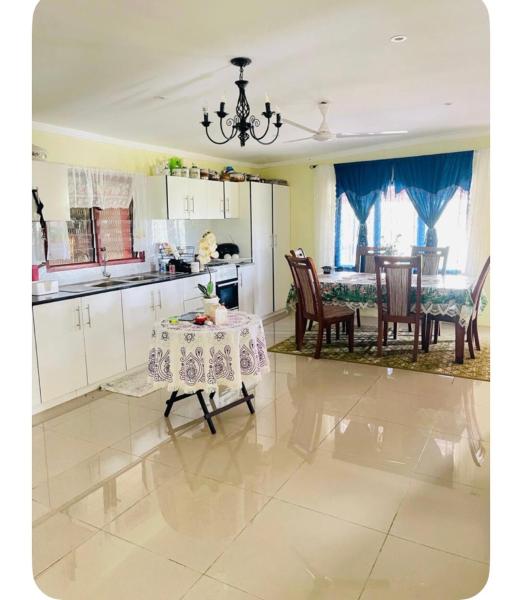 Spacious Farm House Natadola - Fiji