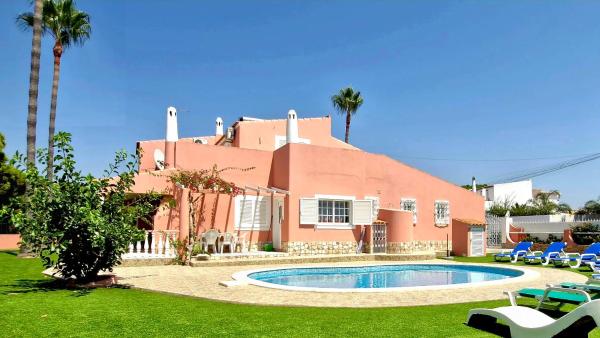 Vila Paraiso Da Maria 5 Quartos Duas Salas, Jardim, Piscina, Varanda Com Churrasqueira E Wifi - Albufeira