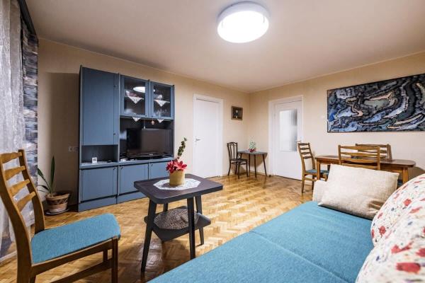 Cozy 3 Bed Apartment In Kaunas With Free Parking - Belarus