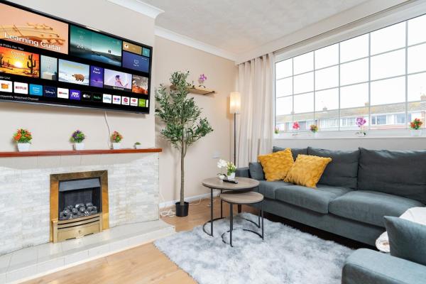 Open Mind Property - Hottub, Sleeps10 & Parking - Isle of Wight