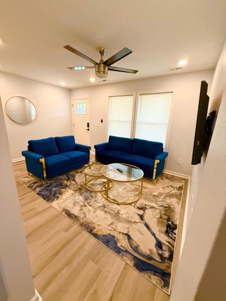 Bright, Cozy & Convenient - Minutes From Uab, Airport And Downtown Fun! - Birmingham, AL