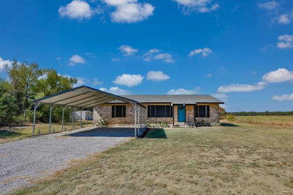 Off The Rails Retreat - Lake Texoma