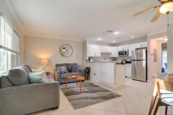 Near Beach! Modern Ground-floor Condo In St Pete - St. Pete Beach, FL