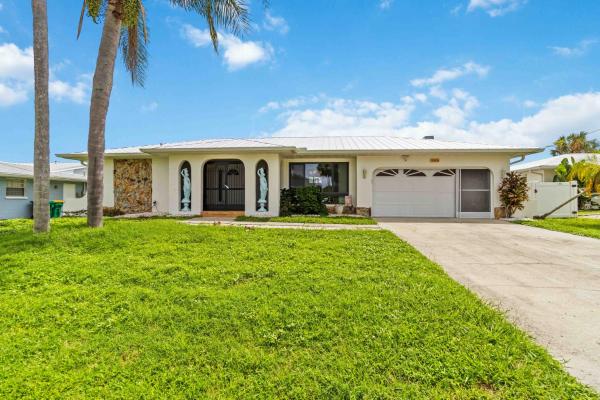 Waterfront Living At Its Finest - Port Charlotte, FL