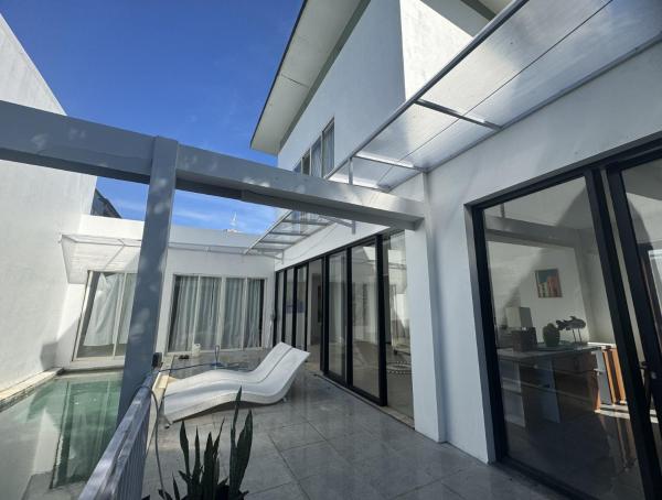 3 Bedroom Chamomile Villa - 