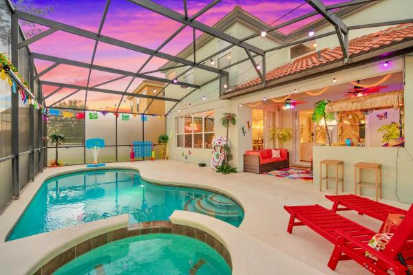 Disney Themed Resort Home With Lake View - Kissimmee