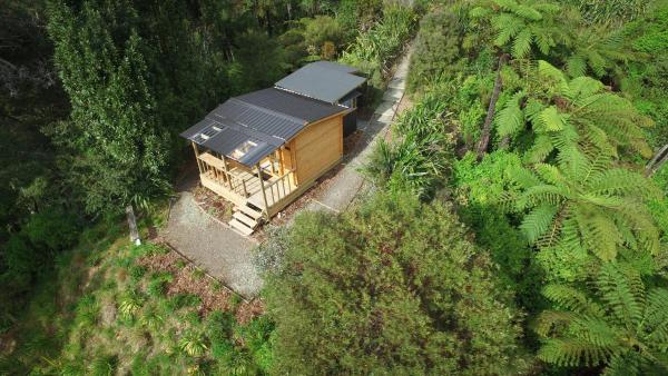 Fantail Point - Secluded Cabin With Amazing Views - Bay of Plenty