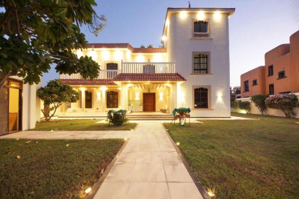 Wecation - 5br Villa With Private Swimming Pool - Sharjah