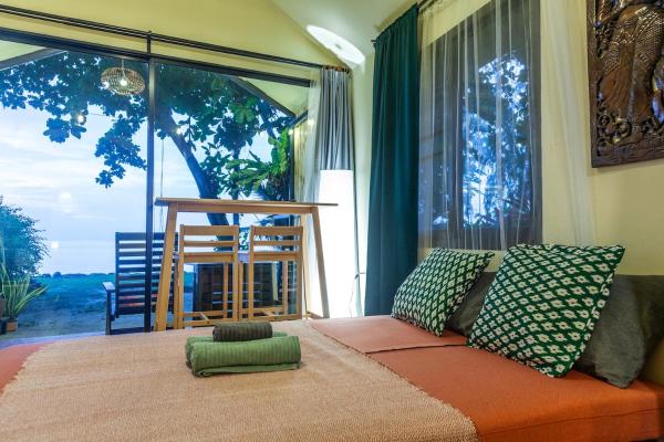 Beach Front Cottage - パンガン島