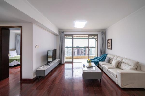 Tyms Modern 2br Apt Yucui Garden - Shanghai