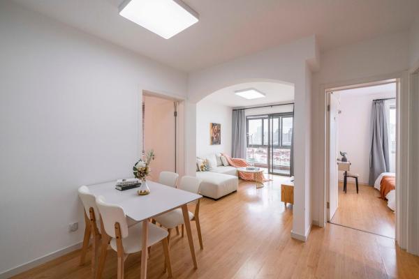 Tyms 2br Apt Riverside Garden - Shanghai