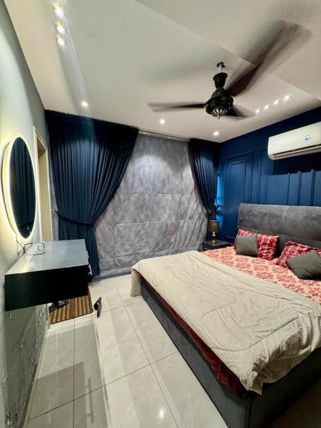 City Apartment In Lahore - Pakistan