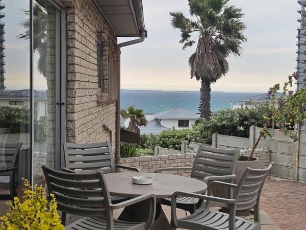 #3 Coral Cottage 2-bed - Cape Town