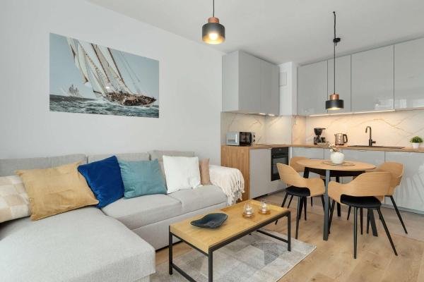 Stylish Apartment In A Modern Development Parking & Balcony By Noclegi Renters - 그다인스크