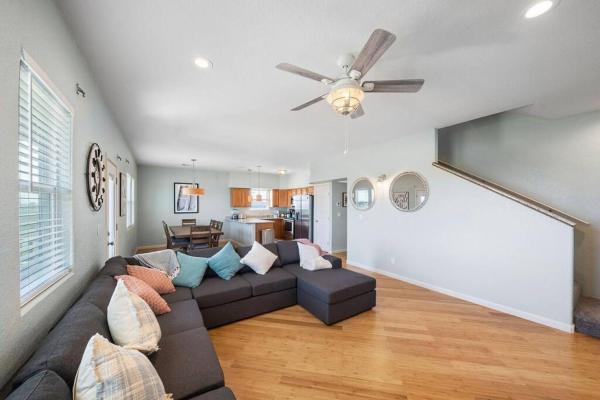 Fishermans Dream With Game Room Walk To The Beach - Galveston, TX