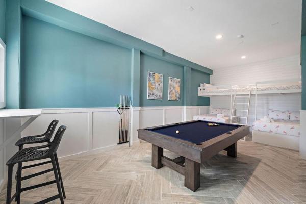 3 Level Beach House With Game Room, Pool Table And Ocean Views - Galveston, TX