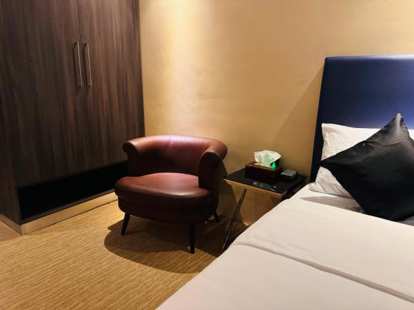 Studio Unit - Black Cat Studio - Santorini Hotel - Sta Lucia Mall Cainta Rizal - Antipolo