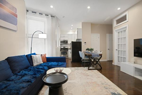 3 Bd Idyllic Haven Next To Central Park - New York City