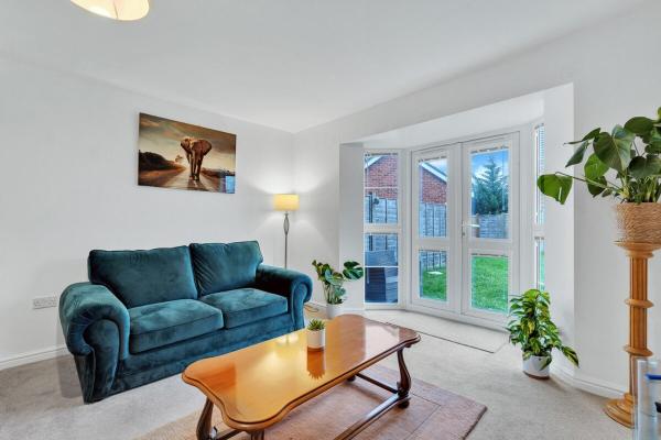 Stylish Townhouse -3 Bed, Work Stay, Free Parking-kingsway - Gloucester