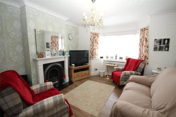 Spacious 4-bed House In Welling - Free Parking - エセックス