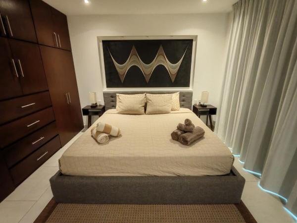 Hennessy & Art Sunrise Haven - Tulum