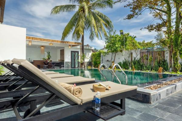 Coastal Heaven Villa,5' Walk Beach, Pacefull Villa - Da Nang, Province, Vietnam