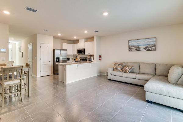 2 Mi To Dtwn Newly Built Townhome In Davenport - Davenport, FL