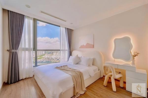 Luxury Skyline Residence - Vinhomes Central - Ho Chi Minh