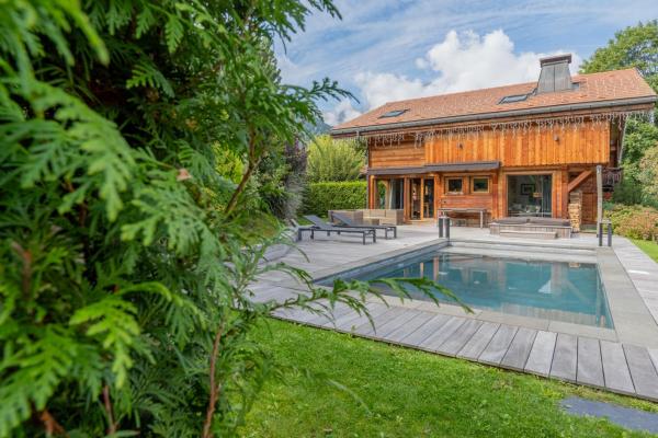 Alpine Luxury Chalet Pool & Jacuzzi - Combloux