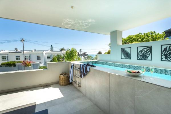 Terrace Royale Apt Camps Bay - Walk To Beach, Pool - キャンプス・ベイ