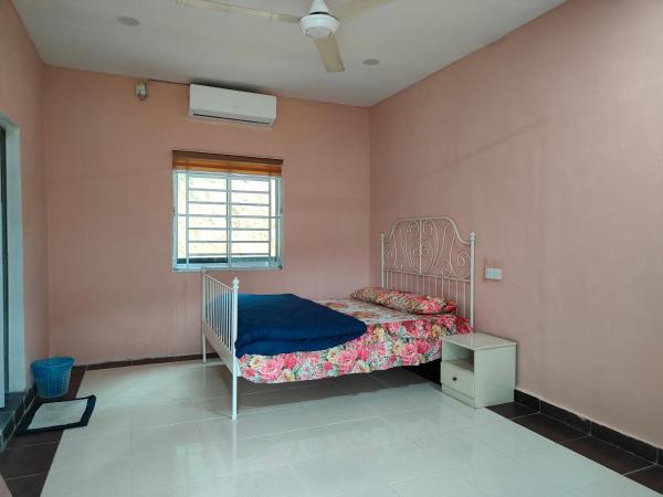 Homestay Teratak Atas Bukit - Malaysia