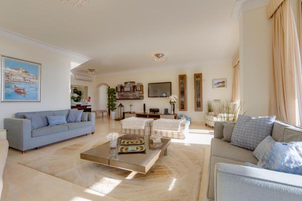 Luxury Burgau Penthouse - Faro District