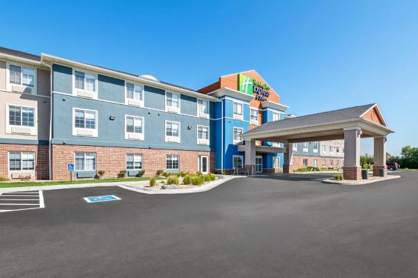 Holiday Inn Express Hotel & Suites Council Bluffs - Convention Center Area By Ihg - Omaha