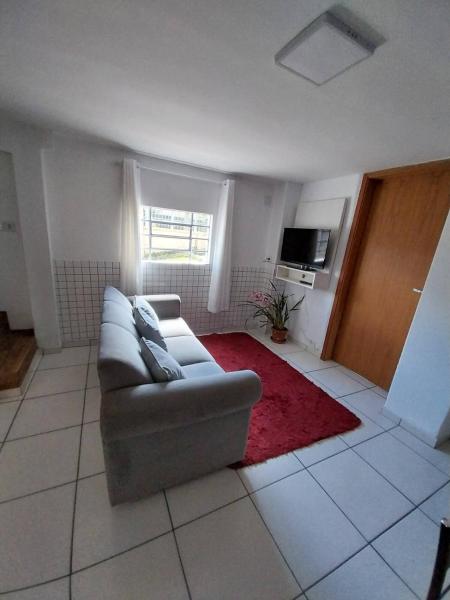 Casa A 5 Minutos Da Pedreira P Leminsk - Curitiba