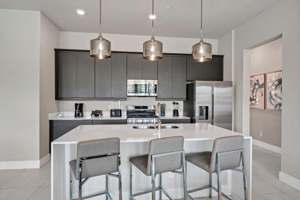 Cozy Condo Near Disney With Waterpark & Resort Access - B43 - 143 - United States