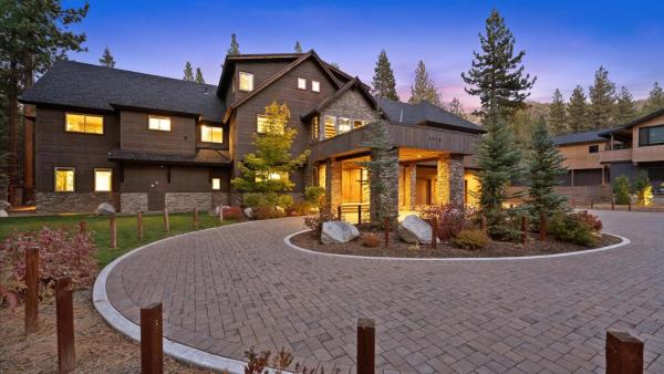 South Lake Escape Indoor Pool Plus Movie Theater - South Lake Tahoe, CA