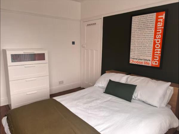 Modern & Cosy Room In The Heart Of Manchester Breakfast Included - Bury