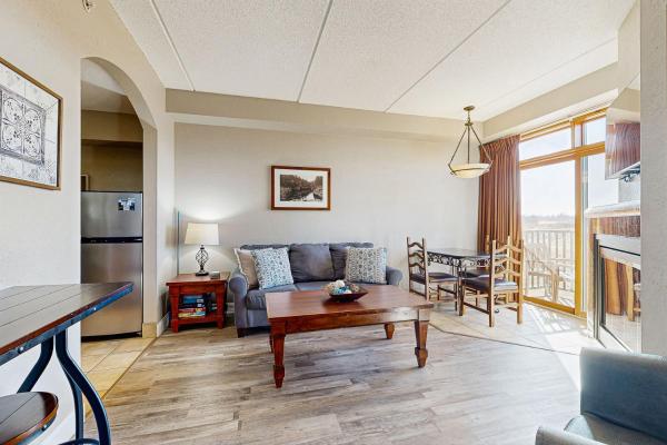 Chula Vista Resort Villa # 7215 - Wisconsin Dells, WI