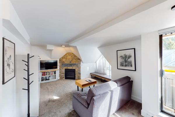 The Marquise 616 - British Columbia