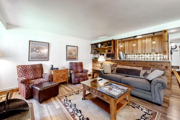 613 Tamarack - Jackson Hole, Wyoming
