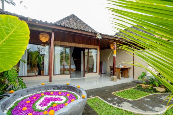 Insenja Ubud Tropical Suite Villa - Bali