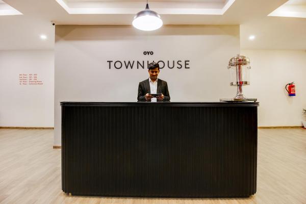 Super Townhouse Moosapet Rcc Prime - Telangana
