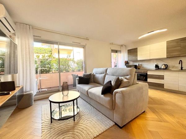 Charmant Studio Rénové Climatisé 4 Voyageurs - Plage du Borrigo (Menton)